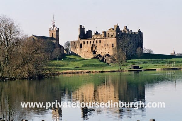 Linlithgow Palace travel & tours guide